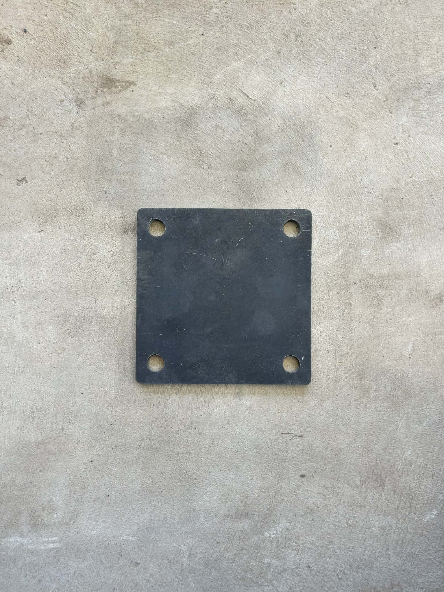 150 x 150 x 6mm Steel Base Plate – Tiaro Steel & Rural